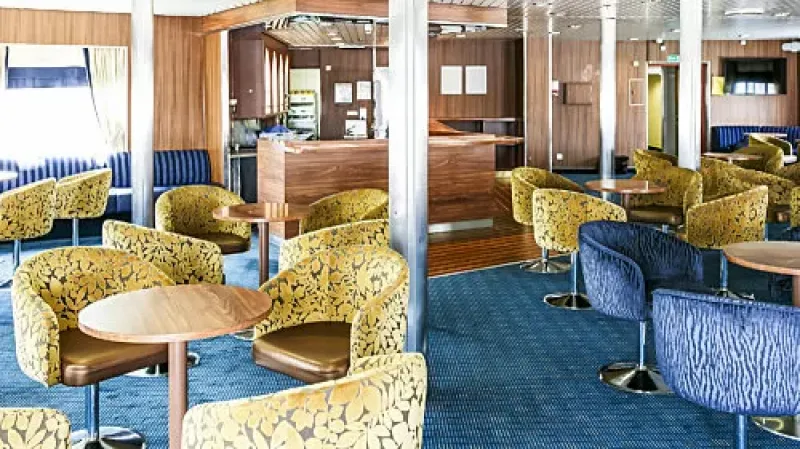 Book Ocean Endeavour Cruise Ship - Photos, Deck Plans & Itineraries by ...