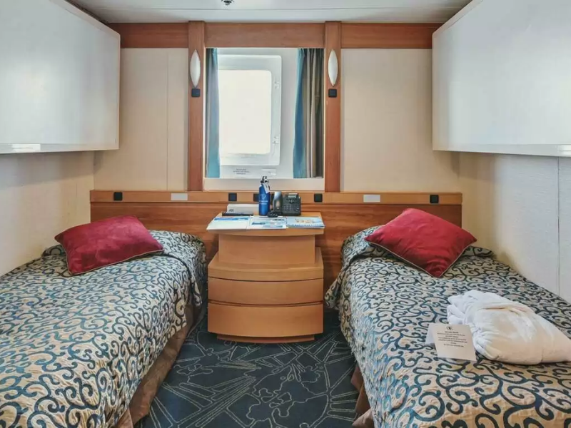 Book Ocean Endeavour Cruise Ship - Photos, Deck Plans & Itineraries by ...