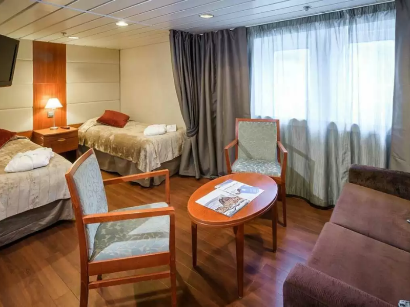 Book Ocean Endeavour Cruise Ship - Photos, Deck Plans & Itineraries by ...